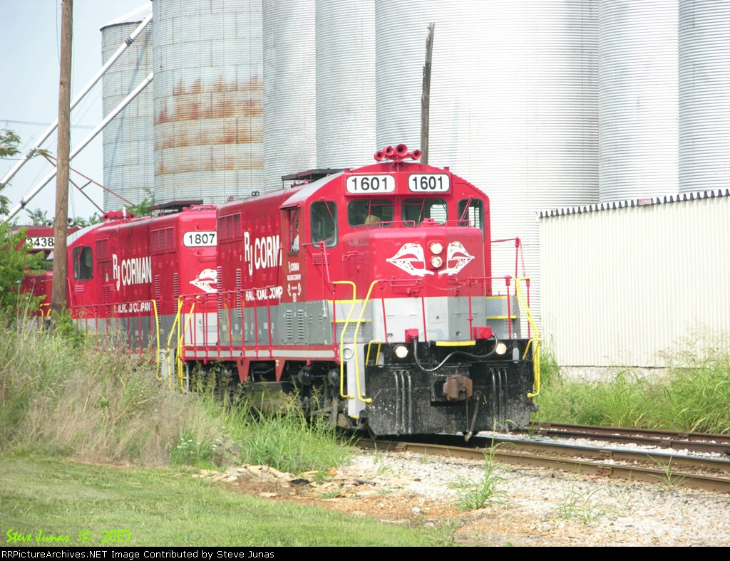 RJCC 1601 leads them south